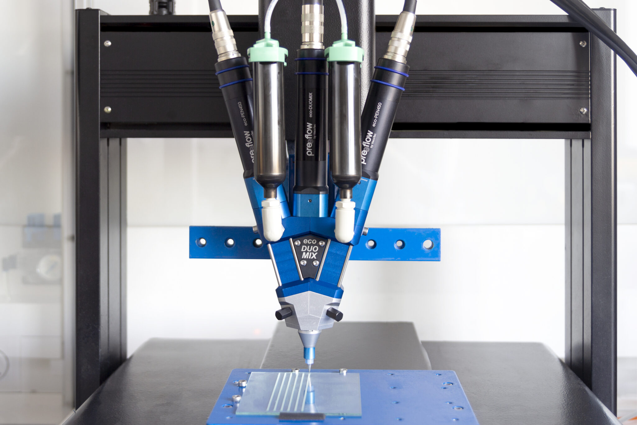 productronica 2025 – preeflow Mikrodosiertechnik perfekt vertreten